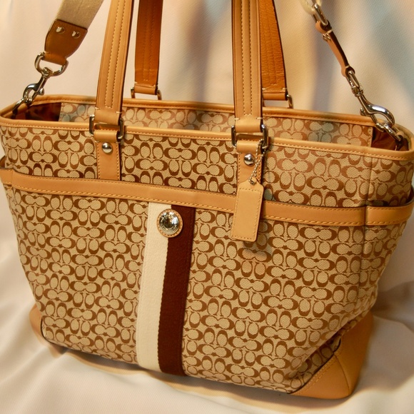 Coach | Bags | Coach Signature Coach Signature Voyager F3813 | Poshmark